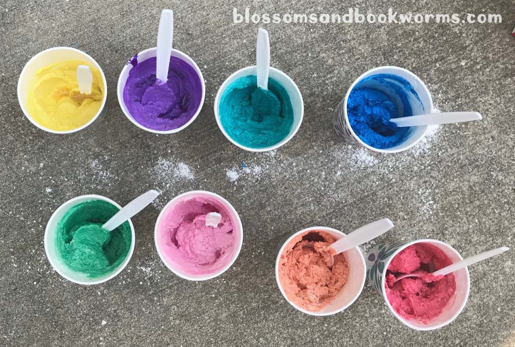 DIY Sidewalk Chalk Pops – Blossoms and Bookworms